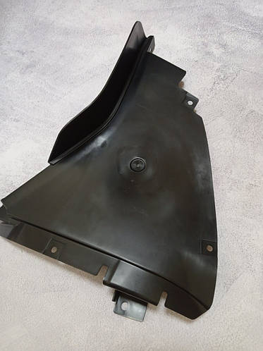 Щиток правий під М бампер BMW 5 F10 (БМВ 5 Ф10) 2010-2017 51758045195 ...