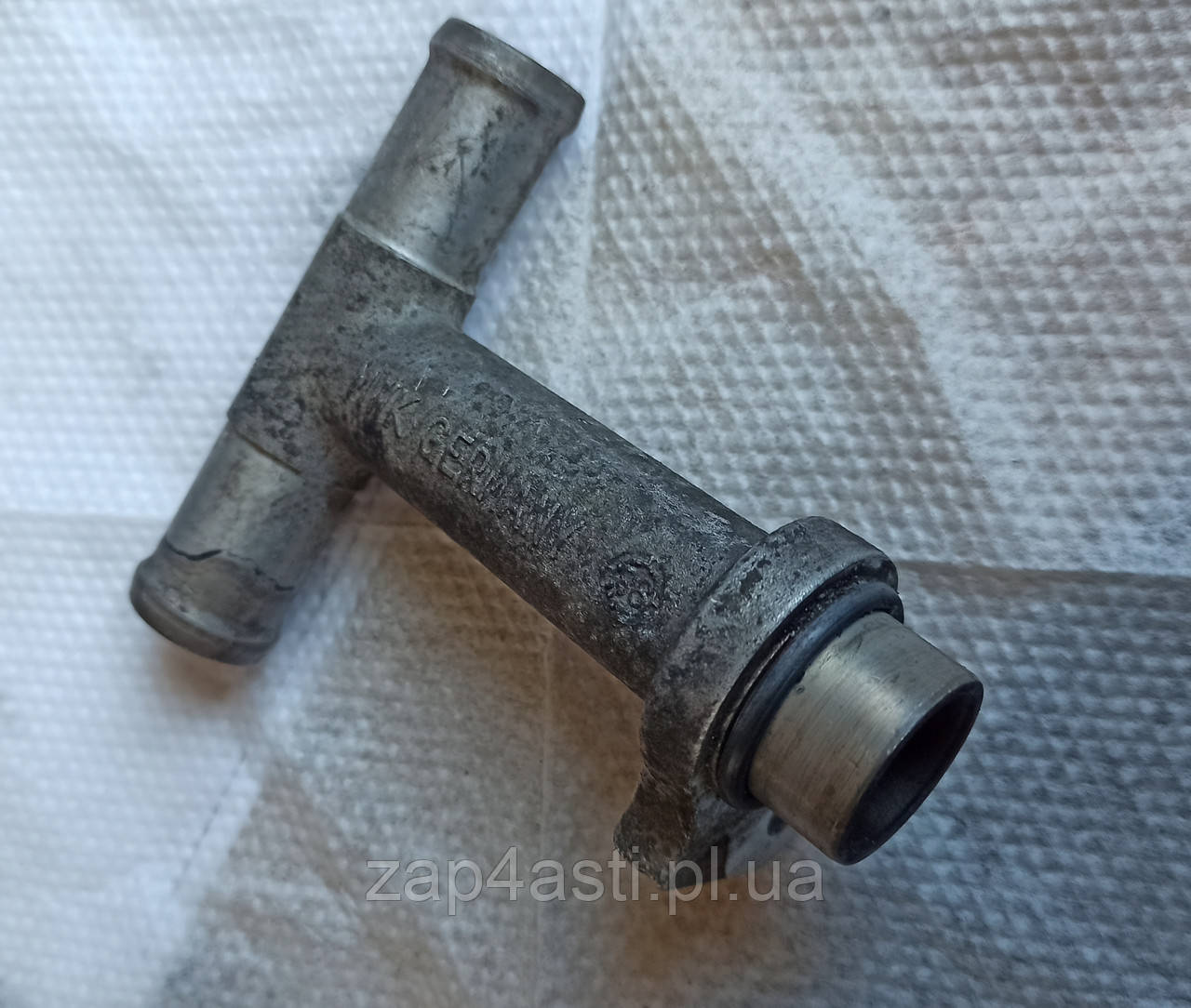 Купить Тройник системы охлаждения (фланец охлаждающей жидкости ...