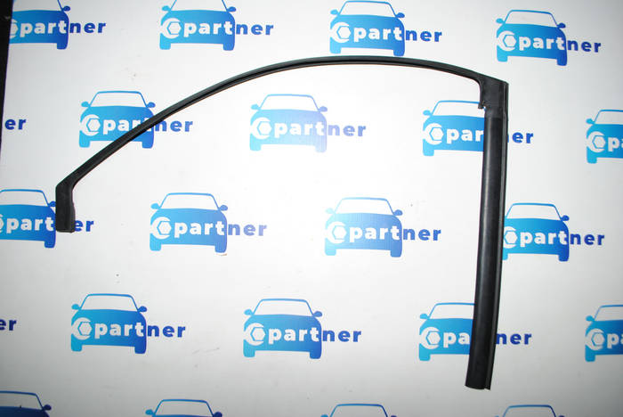 Купити Ущільнювач скла двері зад лев kia optima 16-, ціна 220 грн ...