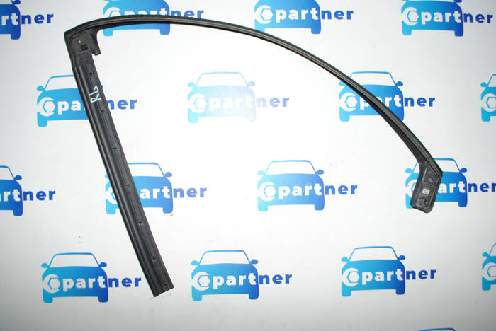 Купити Ущільнювач скла двері зад лев kia optima 16-, ціна 220 грн ...