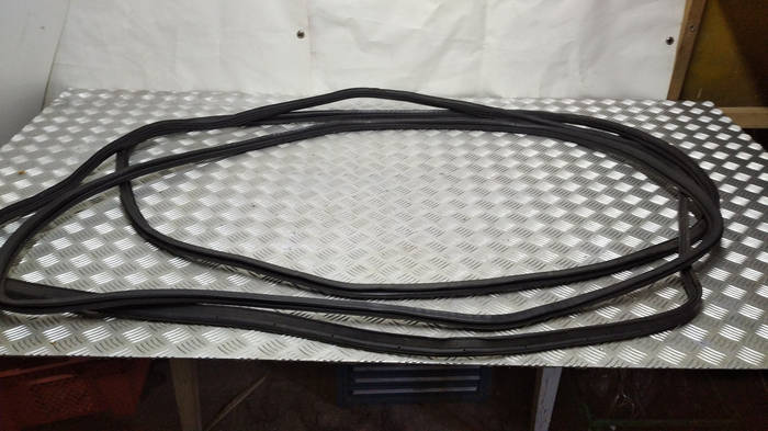 Ущільнювач передніх задніх дверей лівих правих Volkswagen Caddy III ...