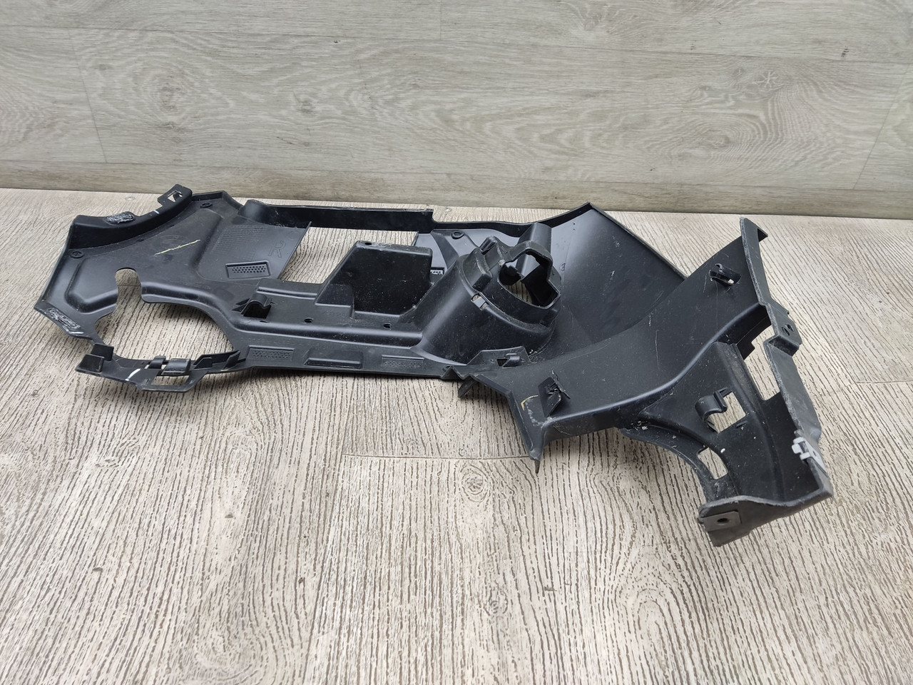 Купить Кронштейн кріплення направляюча туманки ПТФ переднього бампера ...