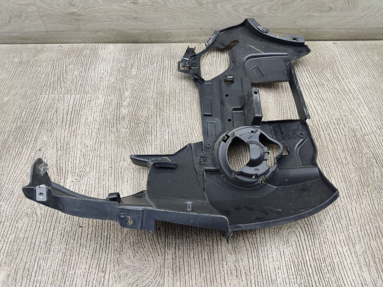 Купить Кронштейн кріплення направляюча туманки ПТФ переднього бампера ...