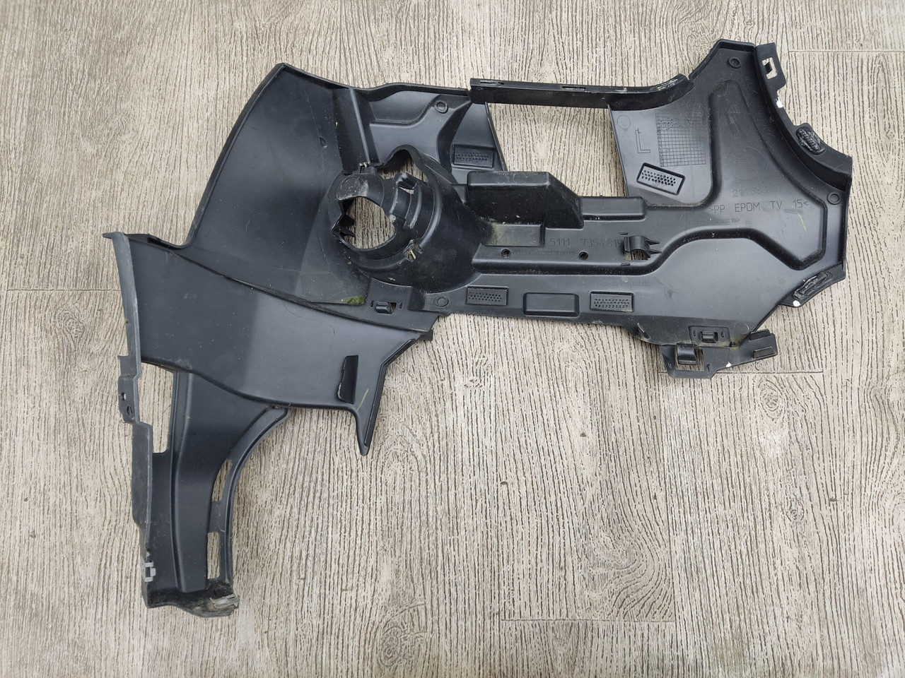 Купить Кронштейн крепления направляющая противотуманной фары левый BMW ...