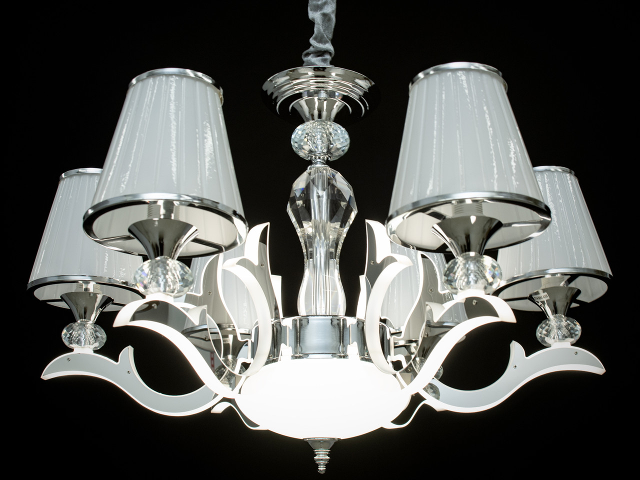 Современная классическая люстра со светящимися рожками 24W и на 6 ламп ...
