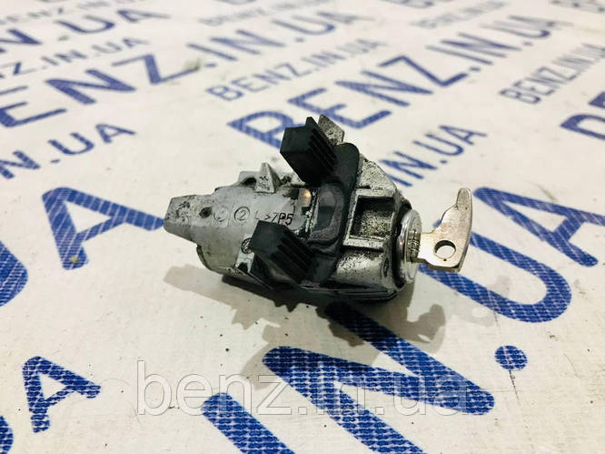 Личинка замка передней левой двери Mercedes W212, W204, C207, S212 ...