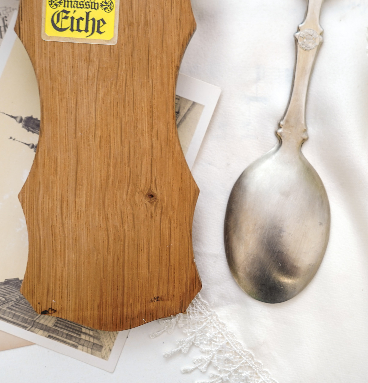 Коллекционная оловянная ложка 1992 год, олово, деревянный подвес ...