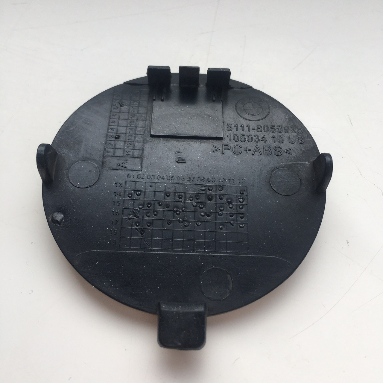 Заглушка буксировочного крюка BMW X3 F25 M-pak перед 51118056935, цена ...