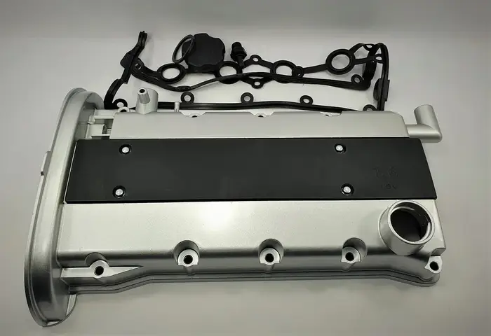 Клапанна кришка (алюмінієва) з прокладкою Авео 1.6, Ланос 1.6, Лачетті ...