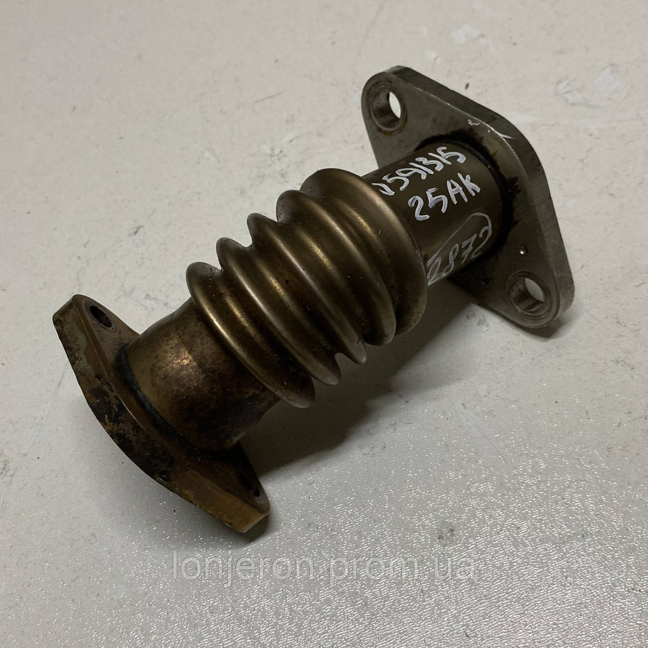 059131525ak Трубка EGR (егр) Volkswagen Touareg Audi Q7 A4 B8 3.0 TDI ...