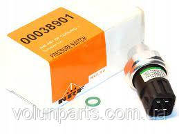 Датчик тиску кондиціонера AUDI A4B5 / A6C5 / A8, SKODA SUPERB, VW ...