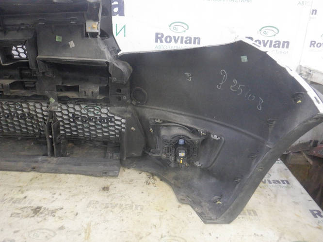 Бампер передний Renault SANDERO STEPWAY 2013-2020 (Рено Сандеро степвей ...