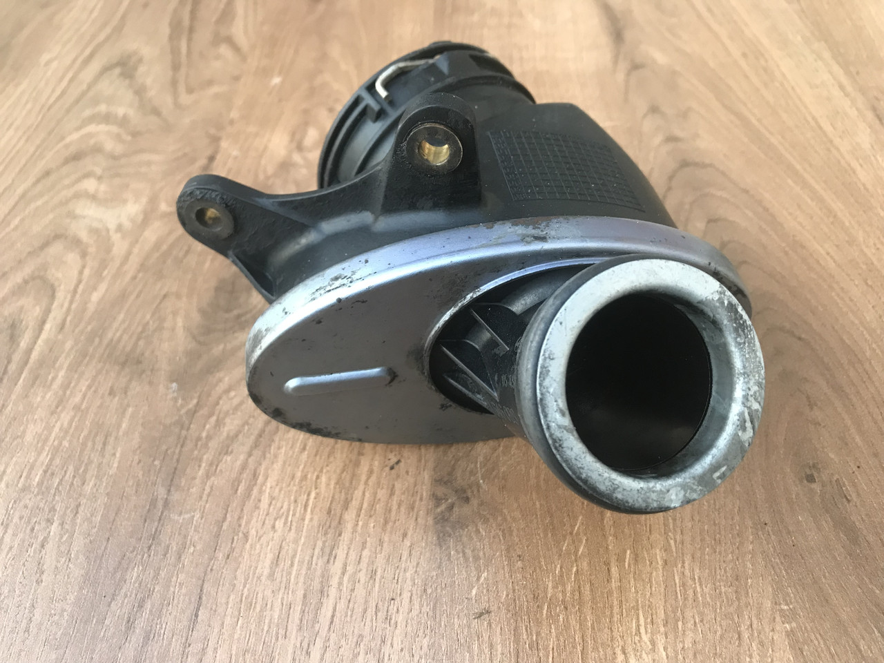 Купить Патрубок турбины Mercedes Benz W211 E-Klasse [A6460981007], цена ...