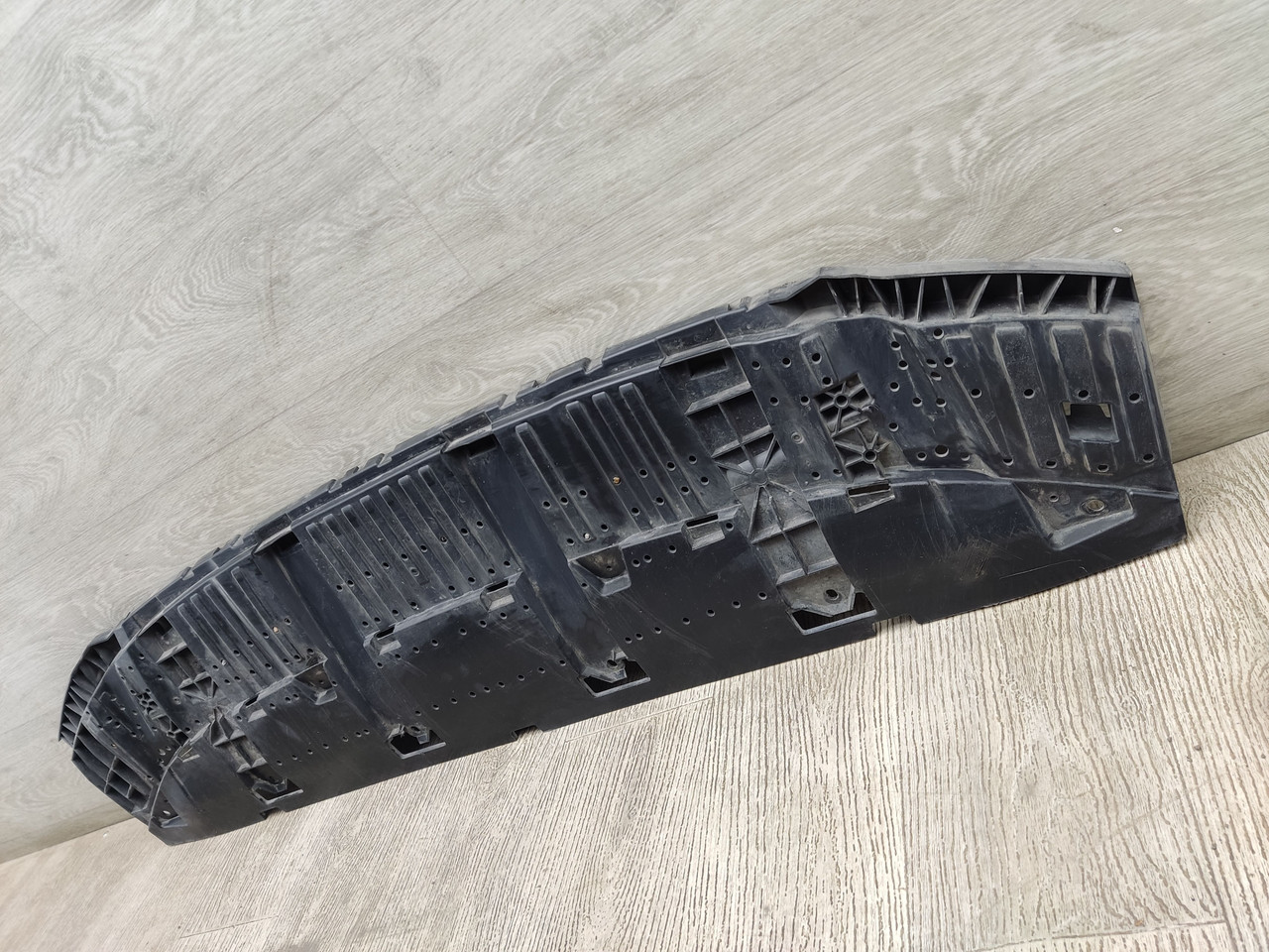 Купить Плита захист накладка переднього бампера нижня Audi Q3 8U (2014 ...