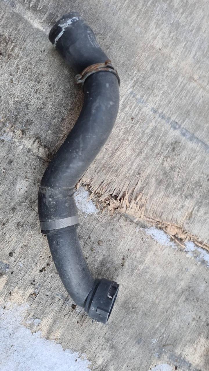 Купить Патрубок системы охлаждения PORSCHE CAYENNE 7L5122291, цена 495 ...