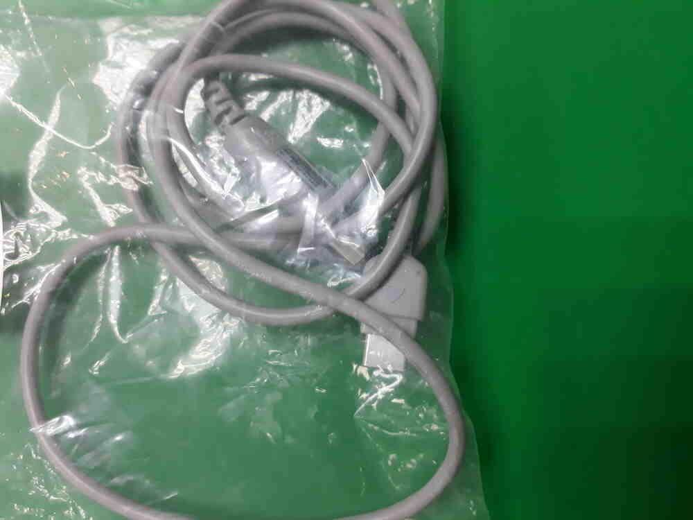 Заряднее Устройство Адаптер для Мобильного Телефона Б/У USB-кабель ...