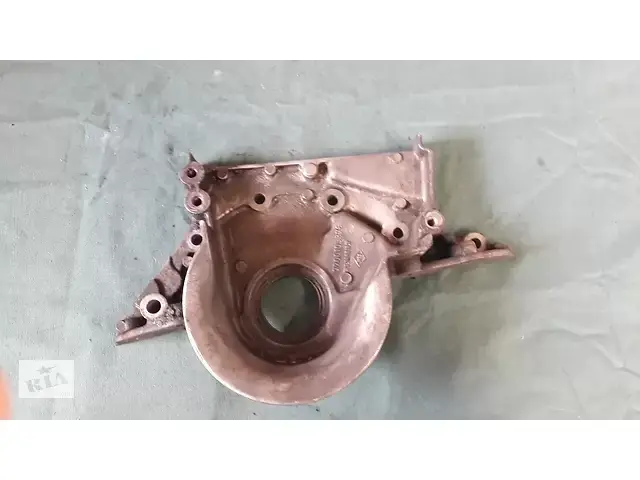 Корпус сальника коленвала передний (крышка) Renault Kangoo меган megane ...