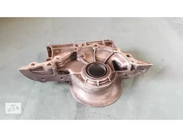 Корпус сальника коленвала передний (крышка) Renault Kangoo меган megane ...