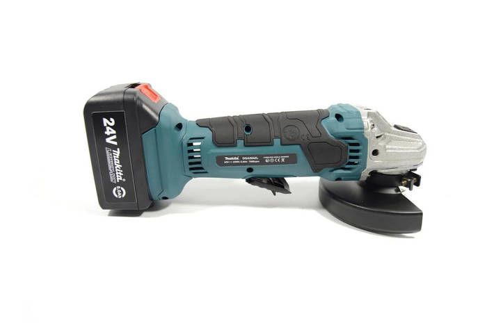 Купить Аккумуляторная пила - болгарка Makita DGA504ZL 24v 5a (Пила ...