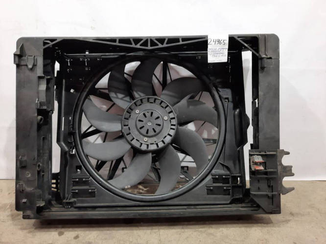 Диффузор радиатора охлаждения (вентилятор) BMW 7 `09-19, 17428509743 ...