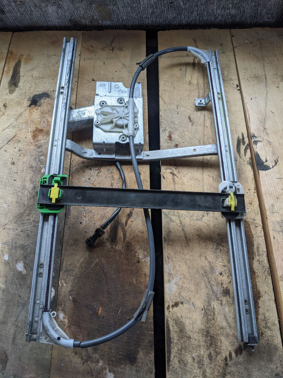 Купить Стеклоподъемник L б/у RENAULT PREMIUM (7484561609) оригинал ...