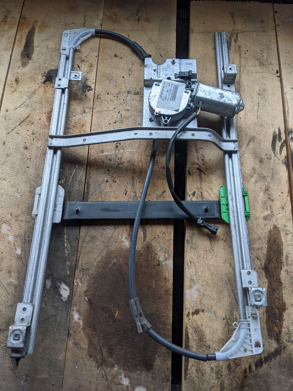 Купити Склопідйомник L б/в RENAULT PREMIUM (7484561609) оригінал ...