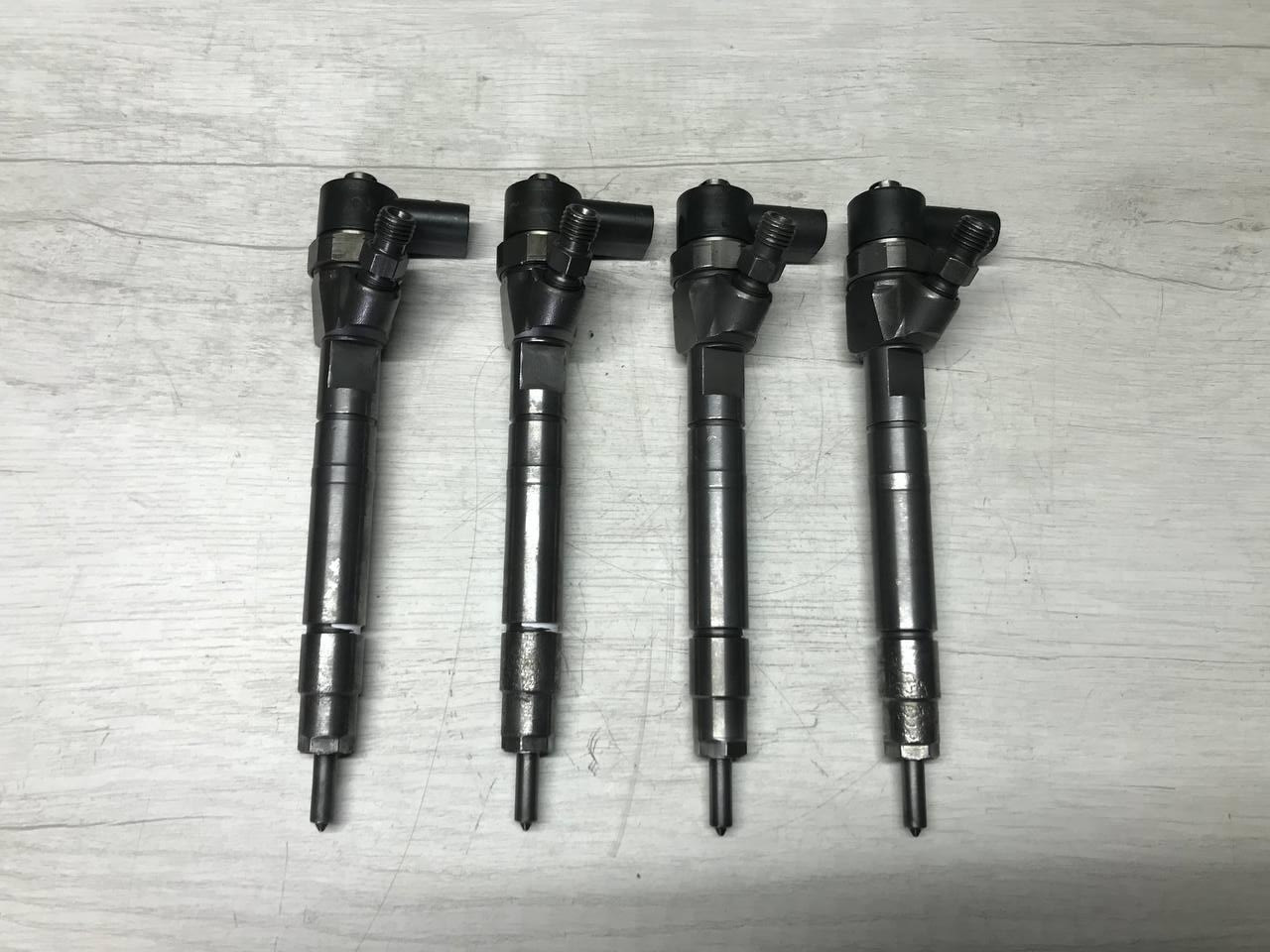 Форсунки Мерседес Спринтер 2.2 Mercedes Sprinter 2.2 0445110108 ...