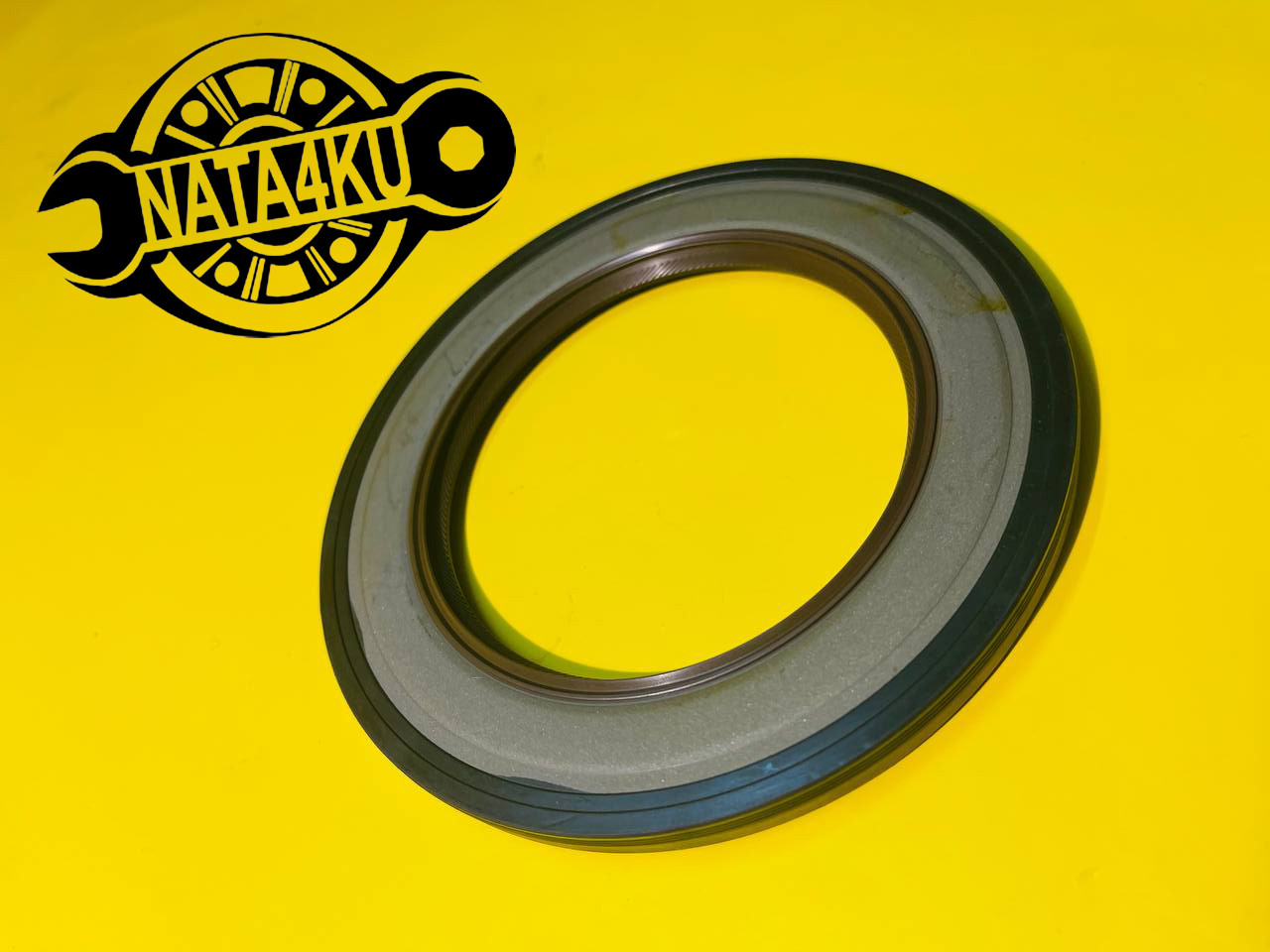 Купити Чорний Seannaya SeeNge Seal Задній 94x145x10 Volvo FM9/FM12/FH16 ...