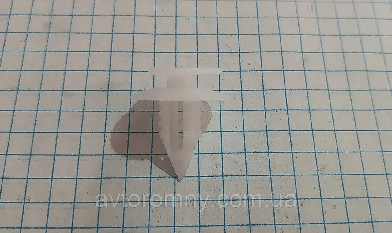 Клипса крепления утеплителя капота 2114 - 80 фото