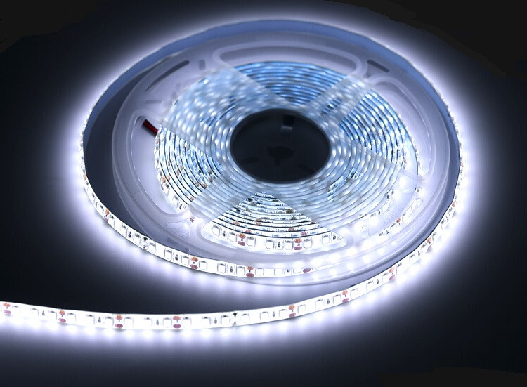 Світлодіодна стрічка LEDTech smd 2835 120led/м 12v ip65 вологозахист ...