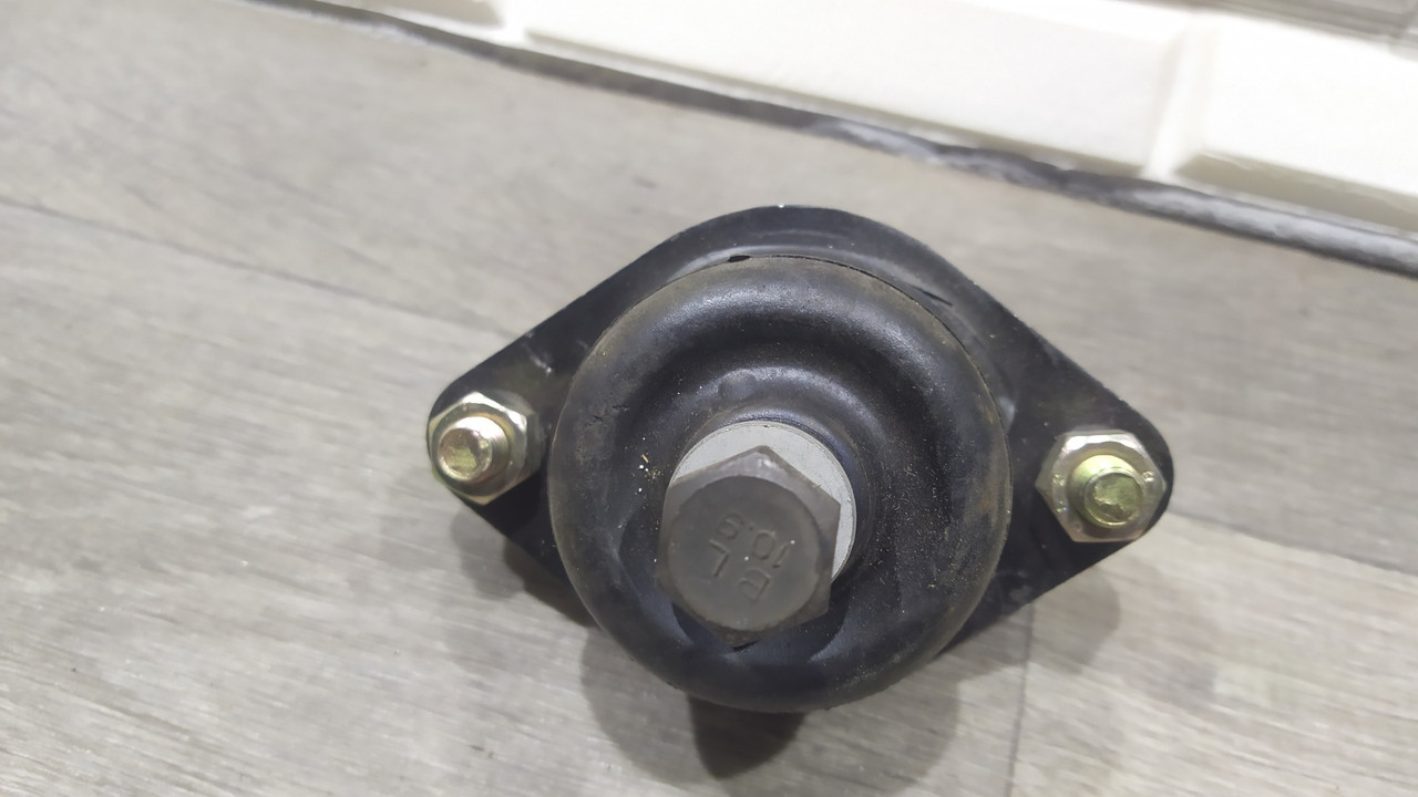 Подушка кабіни Нова Iveco Daily E2 Івеко Дейлі Е2 1996-1999, 93916375 ...