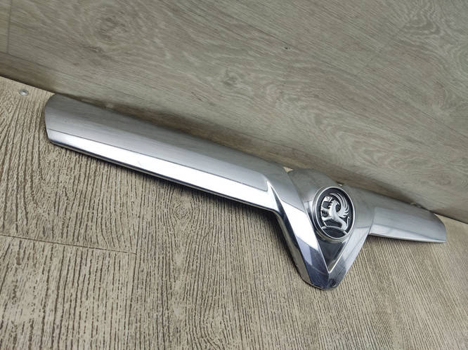 Хром молдинг накладка решітки радіатора Opel Vauxhall Zafira B (2008 ...