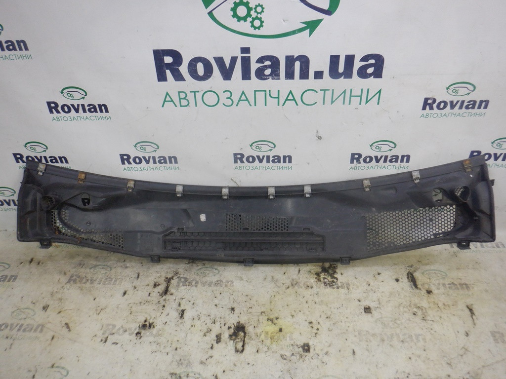 Купити Решітка під лобове скло Mercedes W245 2005-2011 (Мерседес Б ...