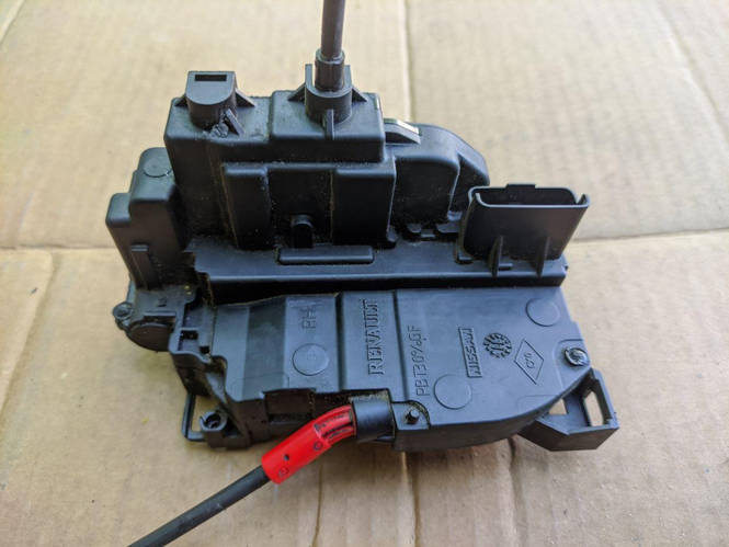 Купити Замок передніх правих дверей Renault Kangoo 2, 2008-, 8200497604 ...