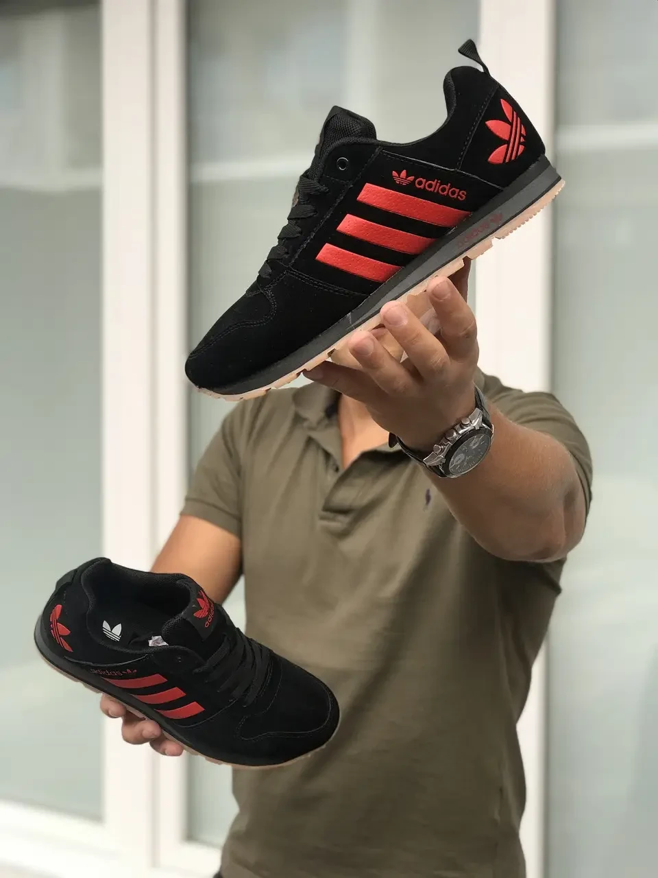 Купити Чоловічі кросівки Adidas Адідас, замша, піна, чорні з червоним ...