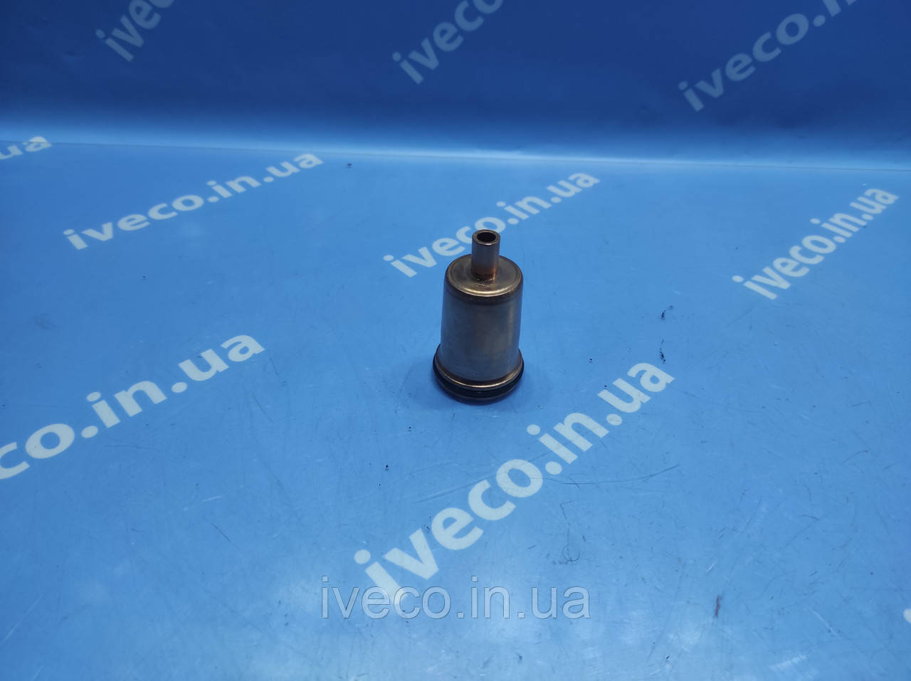 Стакан форсунки VOLVO FH12 FL12 FM12 1546718 85104133 88373CNT: продажа ...