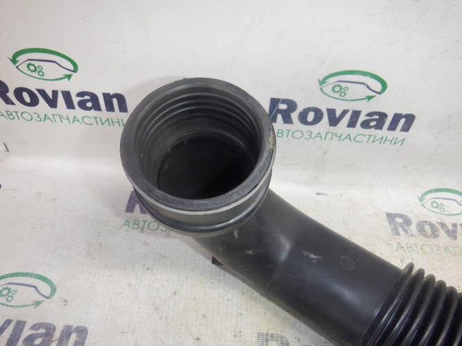 Патрубок воздушного фильтра Renault CLIO 4 2012-2019 (Рено Клио 4 ...