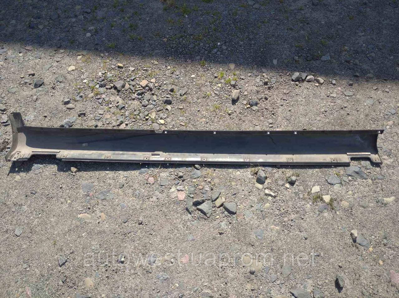 Купить Накладка порога левая Hyundai Santa FE 2008г. 87730-2B000, цена ...