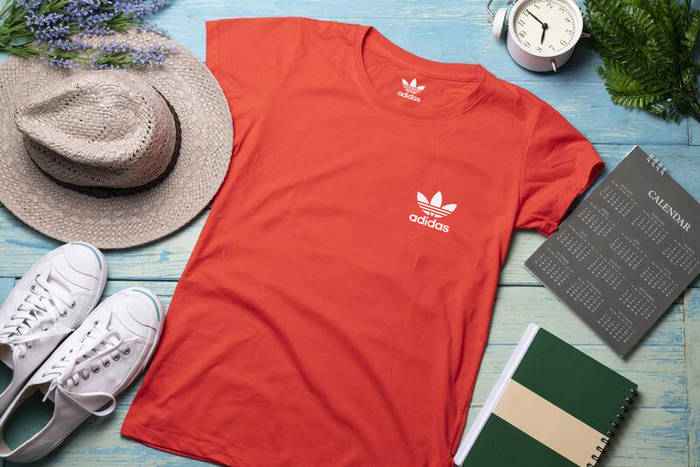 Женская футболка Adidas Адидас Красная, цена: 549 ₴, купить на Prom.ua