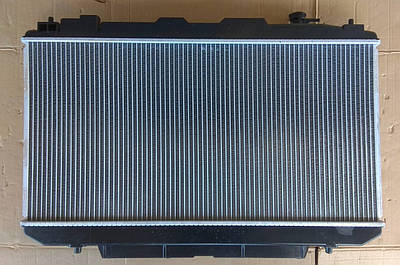 Радиатор Toyota RAV4 (XA2) (2000 - 2005) 375 x 742 x 22 mm плоские соты ...