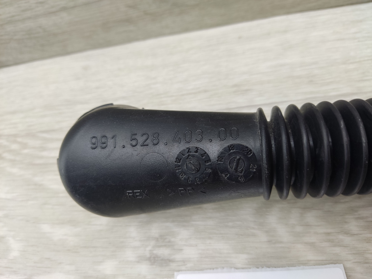 Купить Патрубок трубка горловина бачка бака омивача лобового скла ...