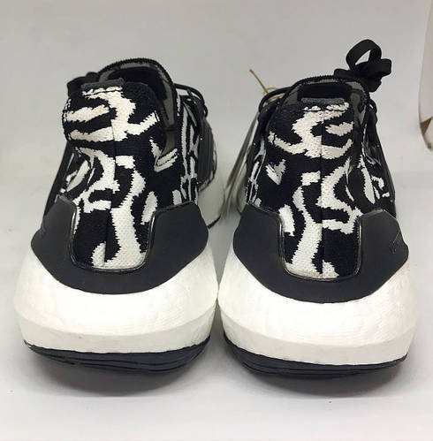 Кросівки ( оригінал) Adidas UltraBoost 22 (GX6300)., цена 3400 грн ...