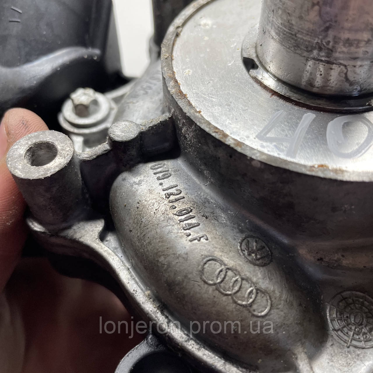 079121012D VAG НАСОС ОХЛАЖДЕНИЯ ДВИГАТЕЛЯ (ПОМПА ВОДЯНАЯ) VW TOUAREG 2 ...