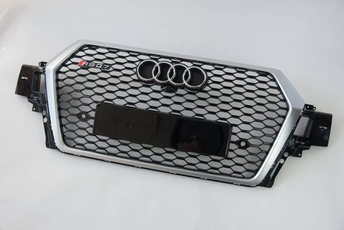 Решетка радиатора Audi Q7 2015-2020год черная с серой рамкой (в стиле ...