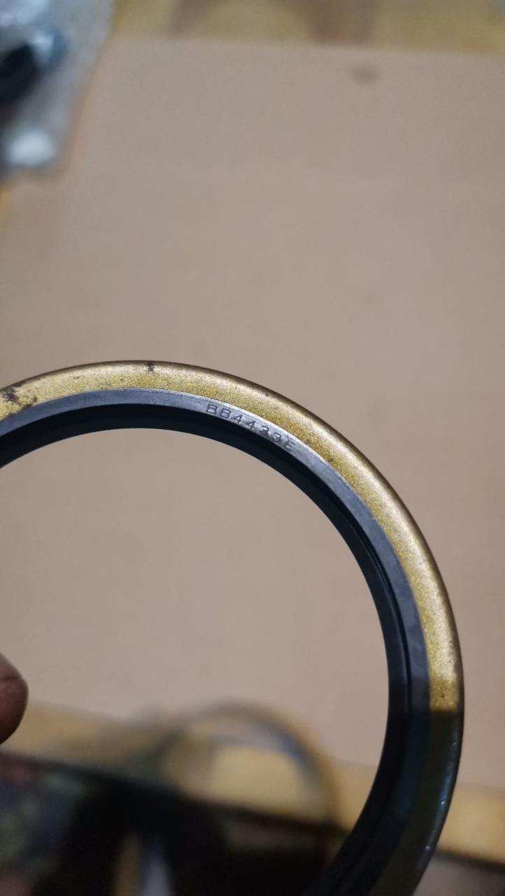 Купити 90310-58002 Toyota-сальник напівосьового заднього моста ...