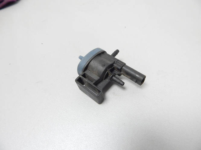 Б/У Електромагнітний клапан AUDI A4 06K906283, цена 1006 грн — Prom.ua ...