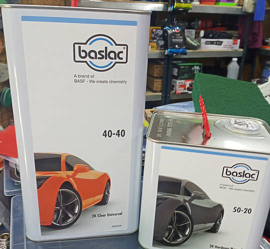 Купить Лак Baslac 40-40 2K Clear Universal 5л + отвердитель 50-20 normal 2.5л, цена 5400 ...