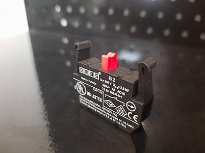 Блок контакт emas B3 | Сравнить цены и купить по акции со скидкой на ...