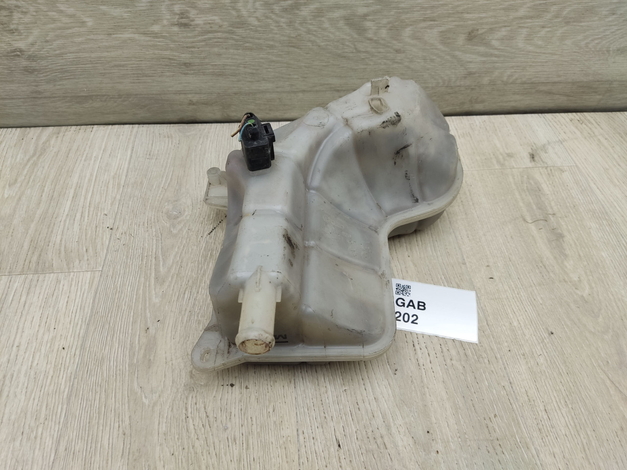 Бак Бачок системи охолодження розширювальний Audi A4 B6 B7 Seat Exeo ...