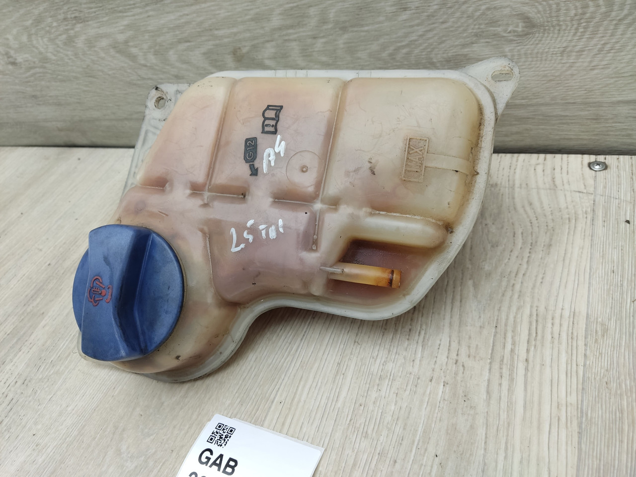 Купити Бак Бачок системи охолодження розширювальний Audi A6 C7 A6 C6 A4 ...